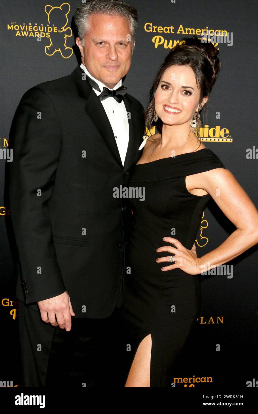 LOS ANGELES - FEB 9: Scott Sveslosky, Danica McKellar at the 2024 ...