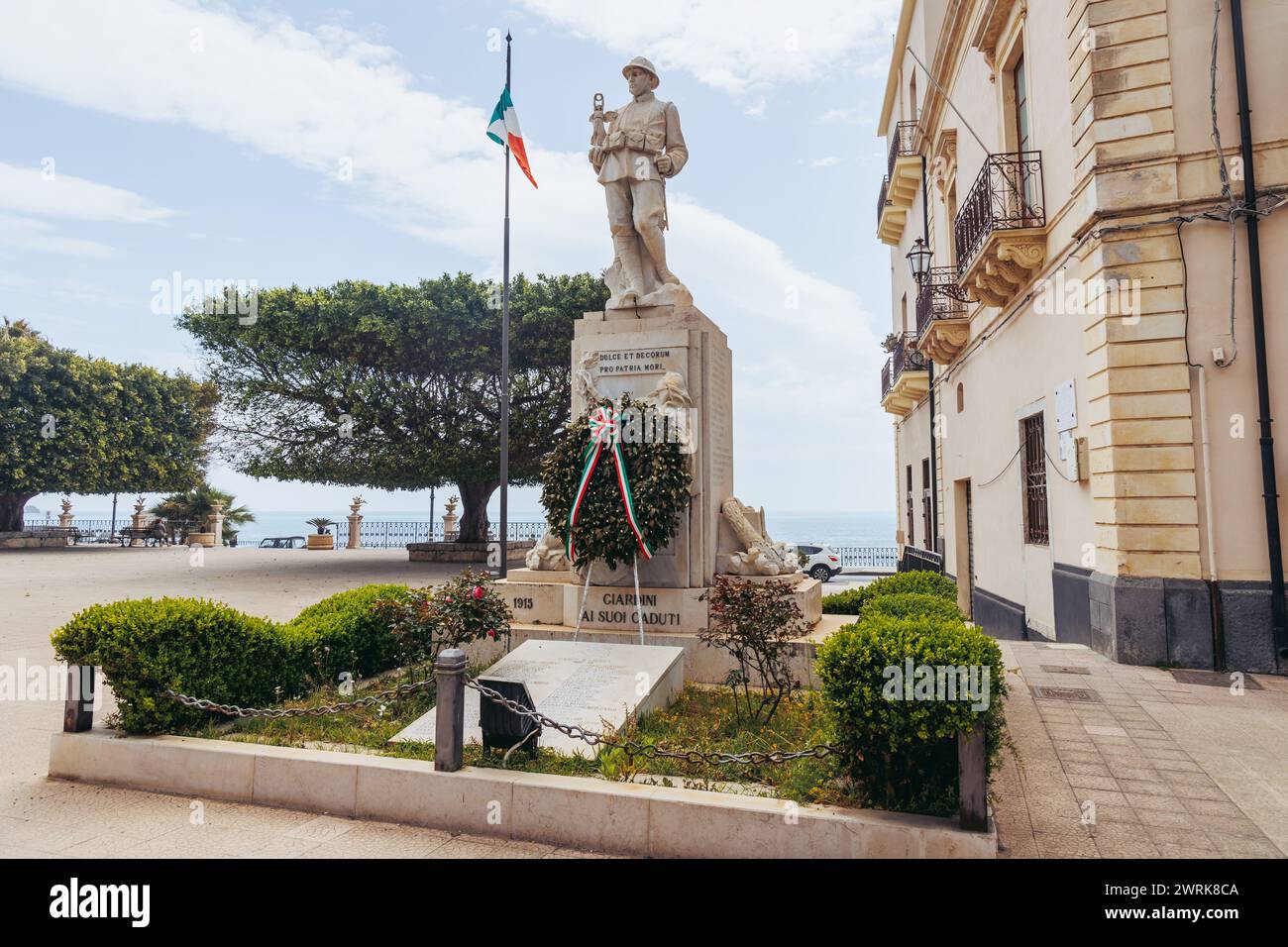 Plaza giardini hi-res stock photography and images - Alamy
