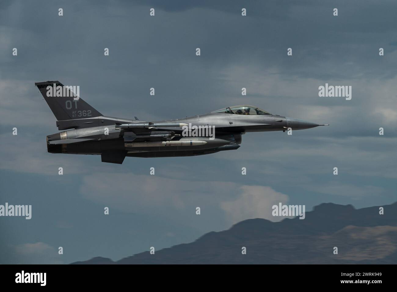 An F-16C Fighting Falcon assigned to the 422nd Test and Evaluation ...