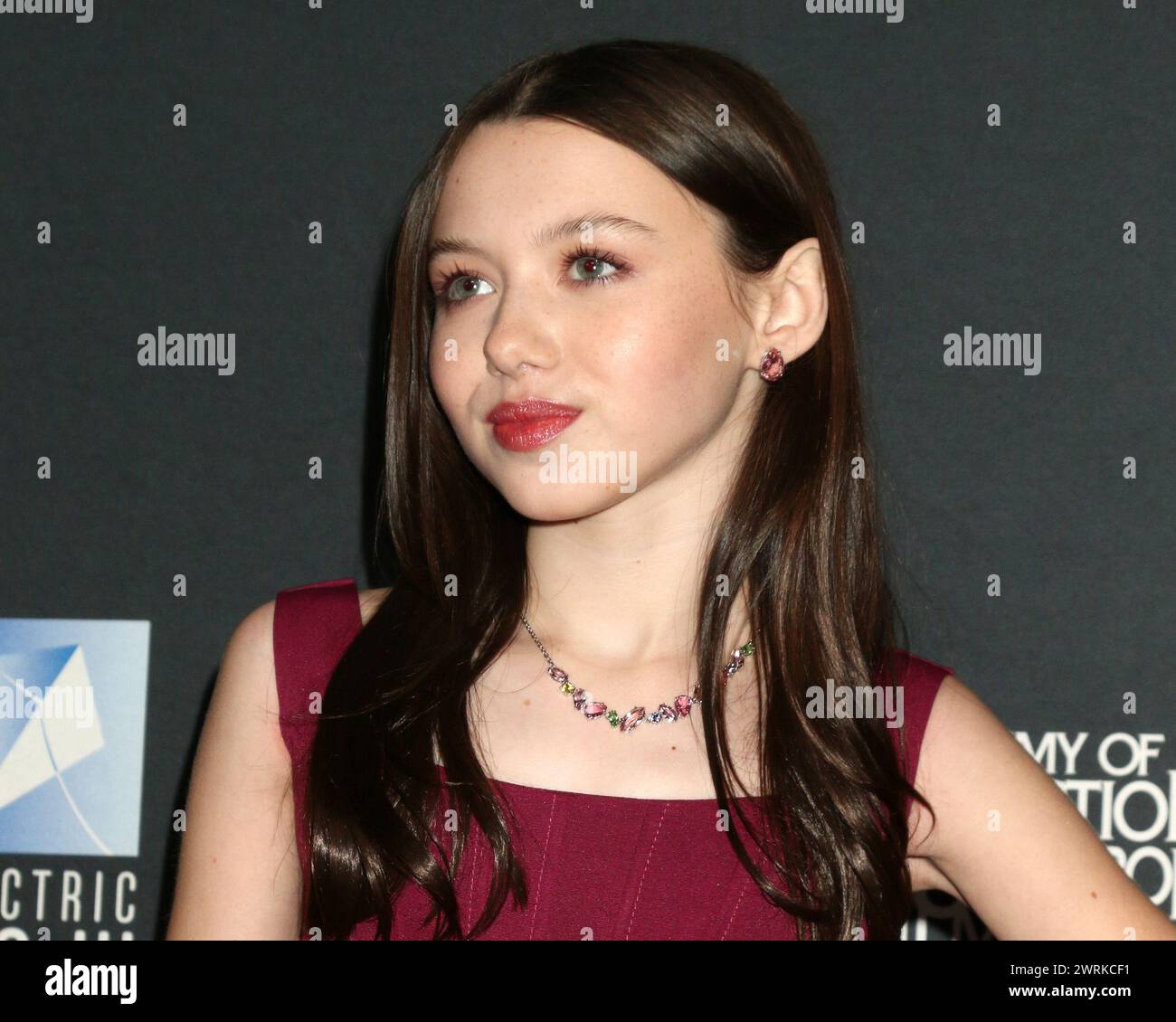 Violet mcgraw hi-res stock photography and images - Alamy