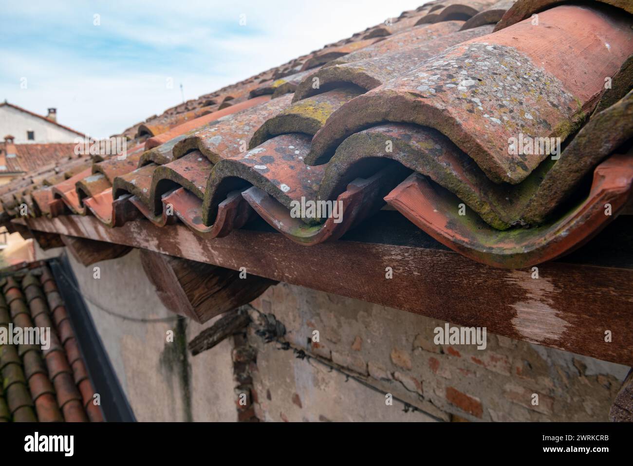Double pitch roof hi-res stock photography and images - Alamy