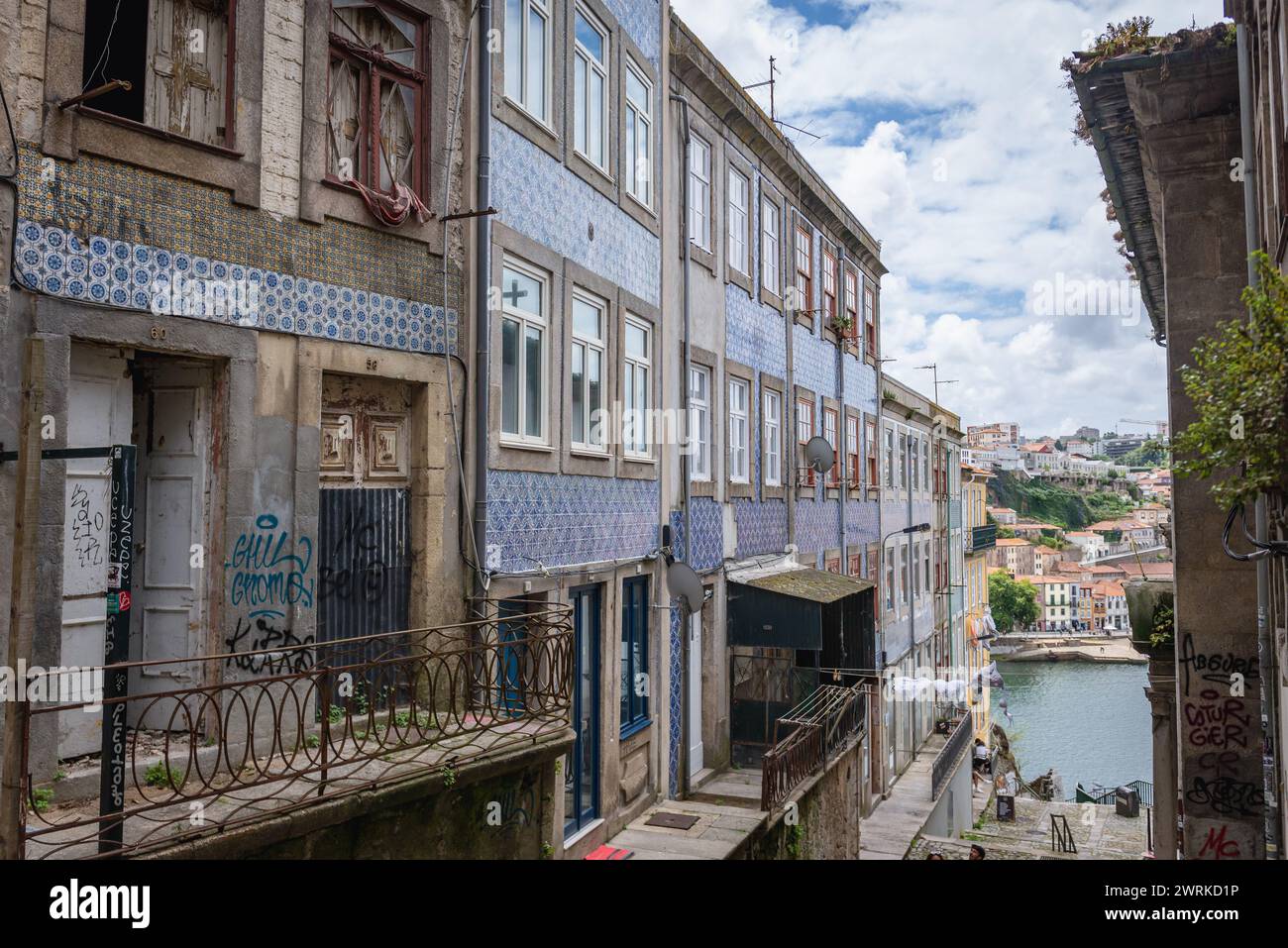 Escadas hi-res stock photography and images - Alamy