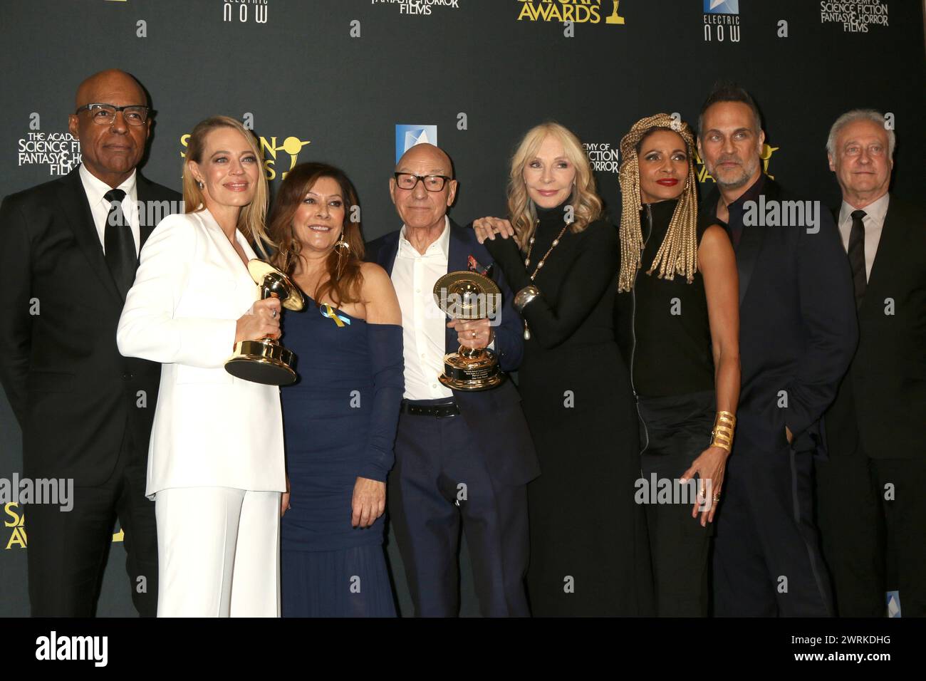 LOS ANGELES - FEB 4: Michael Dorn, Jeri Ryan, Marina Sirtis, Patrick ...