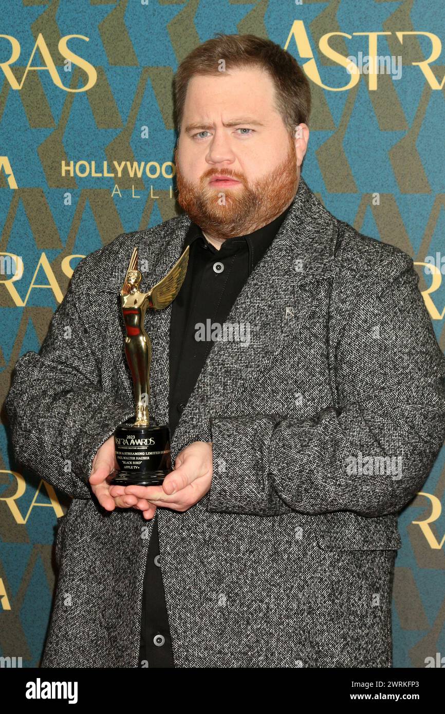 LOS ANGELES - JAN 8: Paul Walter Hauser at the ASTRA TV Awards at the ...