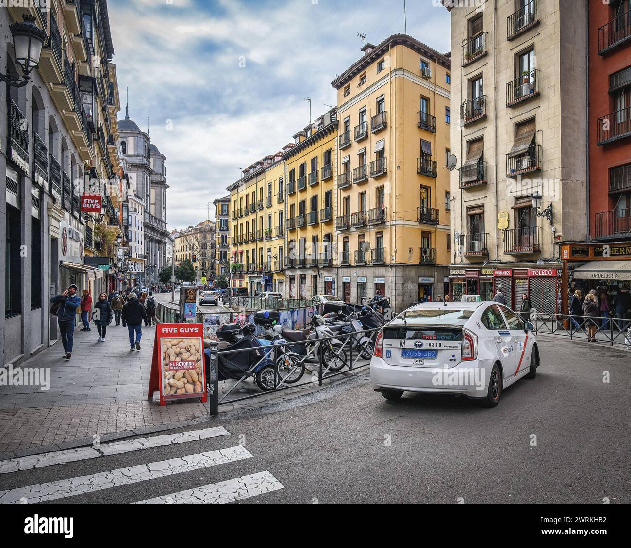 Driving in madrid hi-res stock photography and images - Alamy