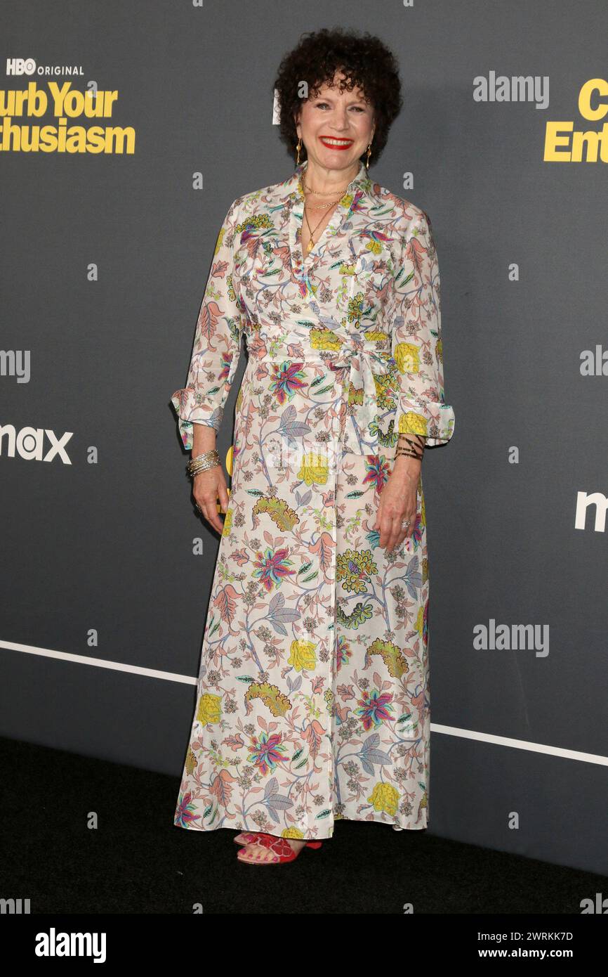 LOS ANGELES - JAN 30: Susie Essman at the Curb Your Enthusiasm Season ...