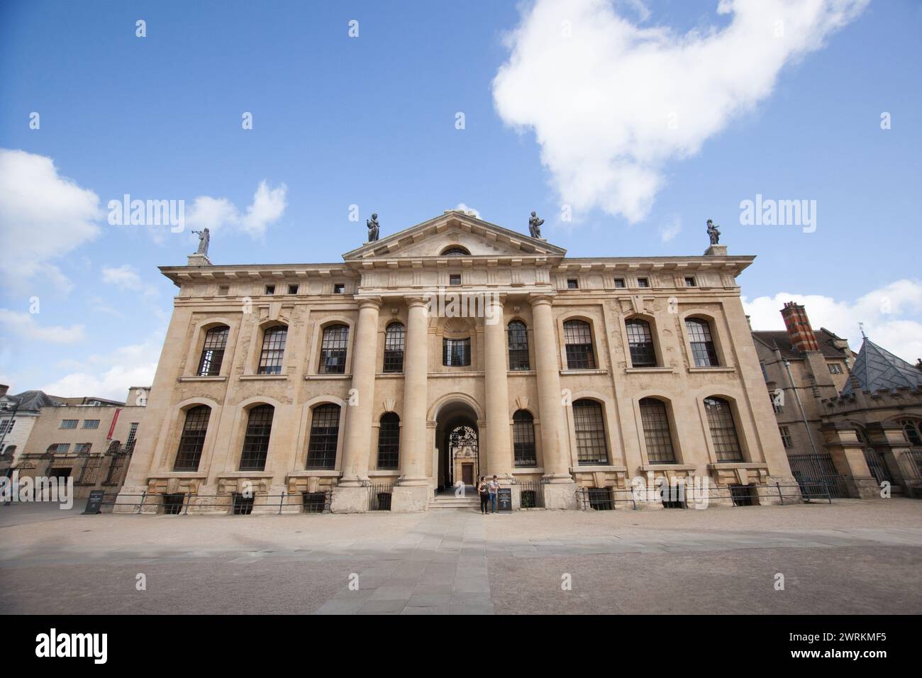 Clarendon building part bodleian library hi-res stock photography and ...