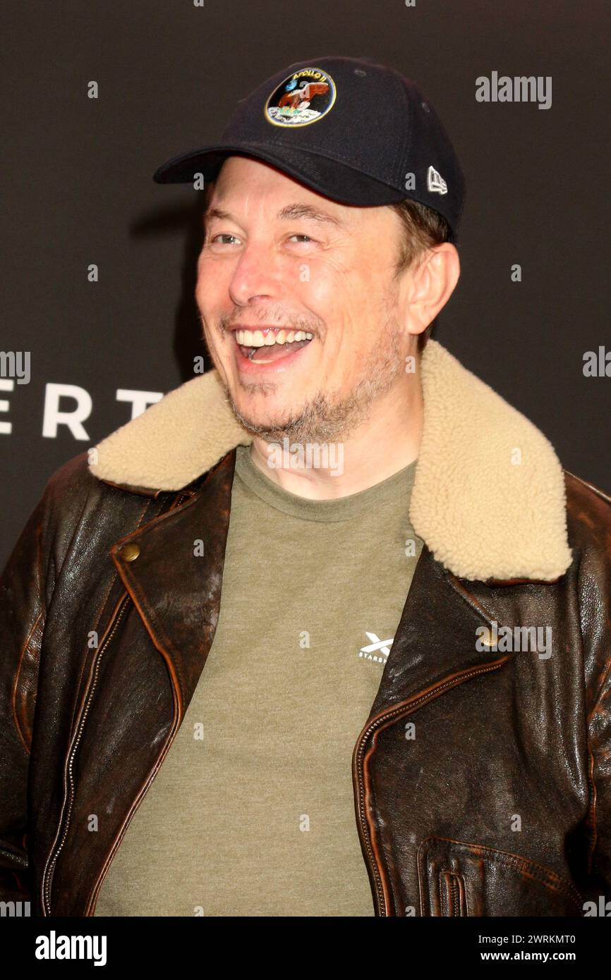 LOS ANGELES - FEB 3: Elon Musk at the "Lola" Special VIP Screening at ...