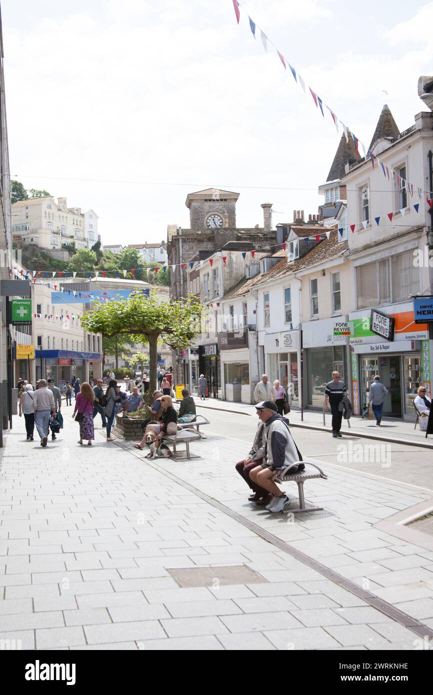 Shops and shoppers on Union Street, Torquay in Devon in the United ...