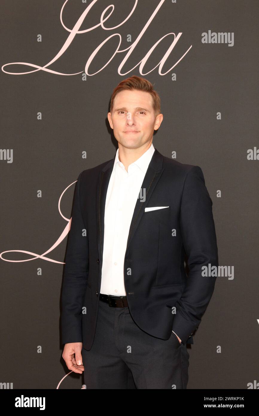 LOS ANGELES - FEB 3: Kevin Thoms at the "Lola" Special VIP Screening at ...