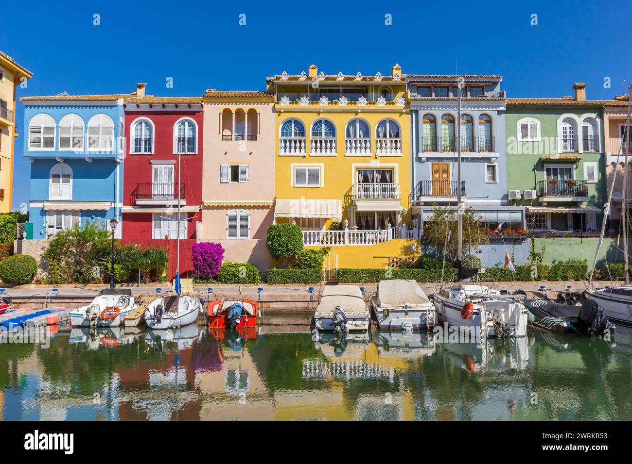 Valencia port sea hi-res stock photography and images - Alamy