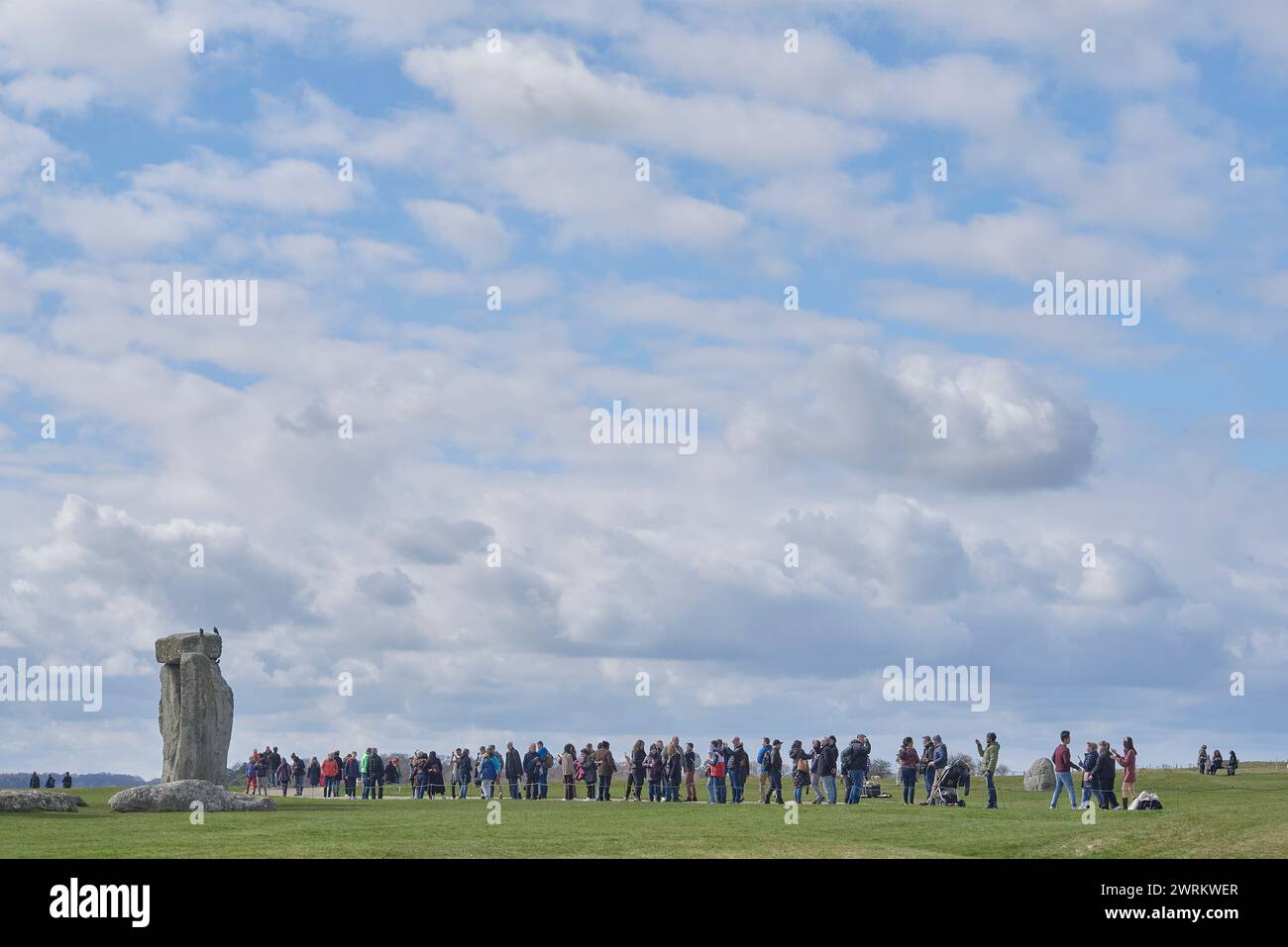 Long queue of people england hi-res stock photography and images - Alamy