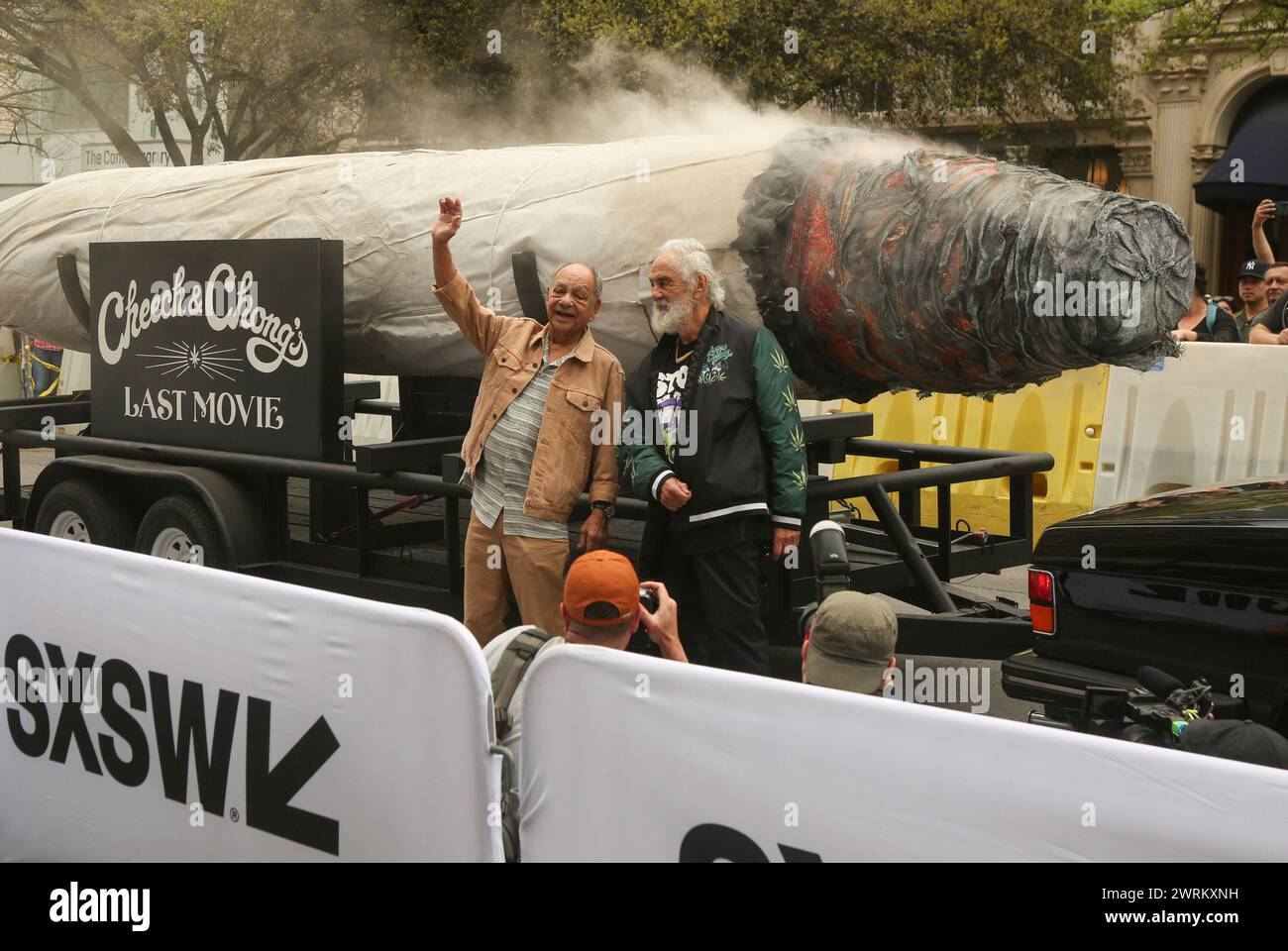 Cheech Marin, left, and Tommy Chong arrive for the world premiere of ...