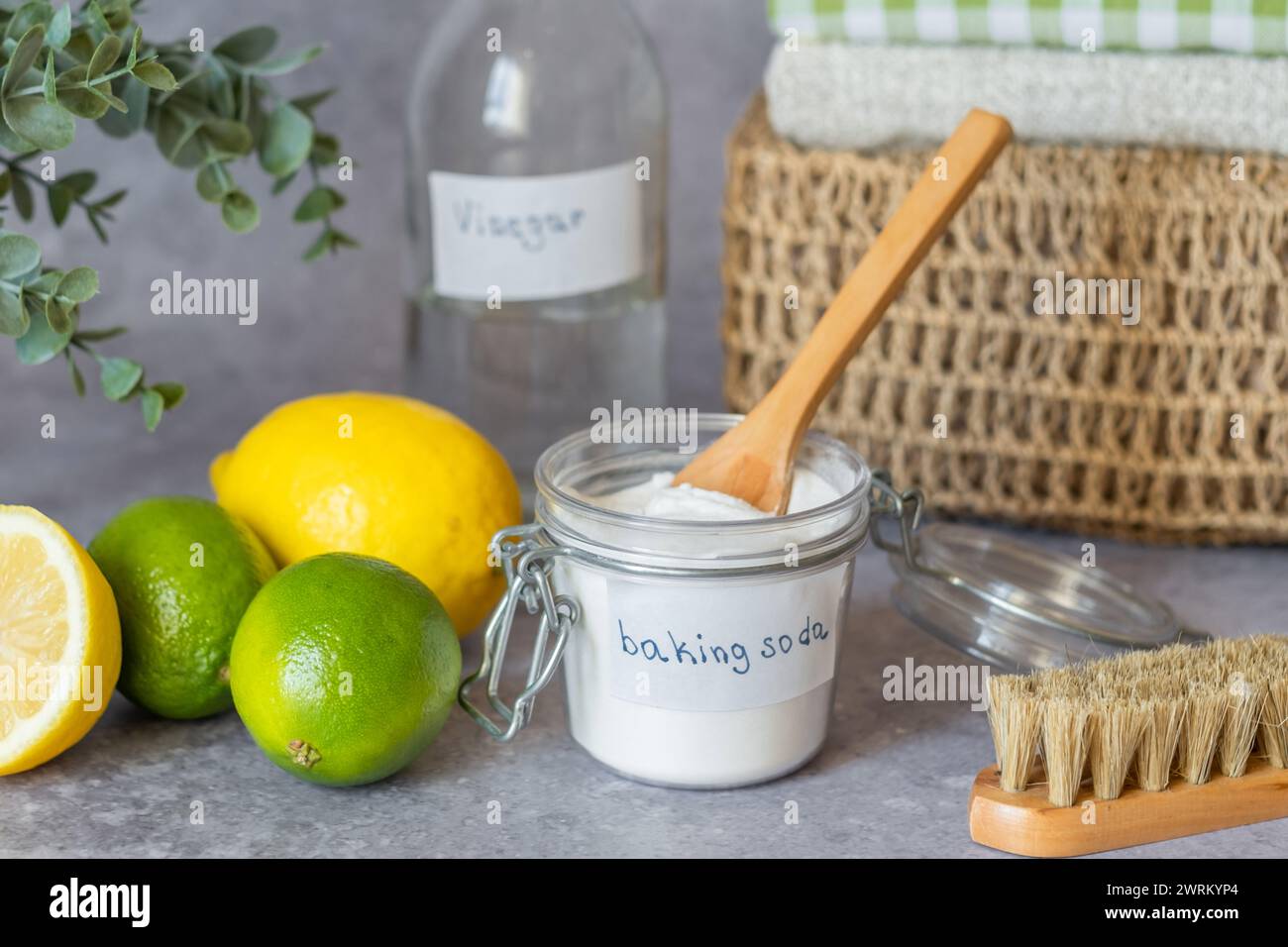 Eco-friendly cleaning products white vinegar, baking soda, lemon, brush ... Eco-friendly cleaning products white vinegar, baking soda, lemon, brush ...