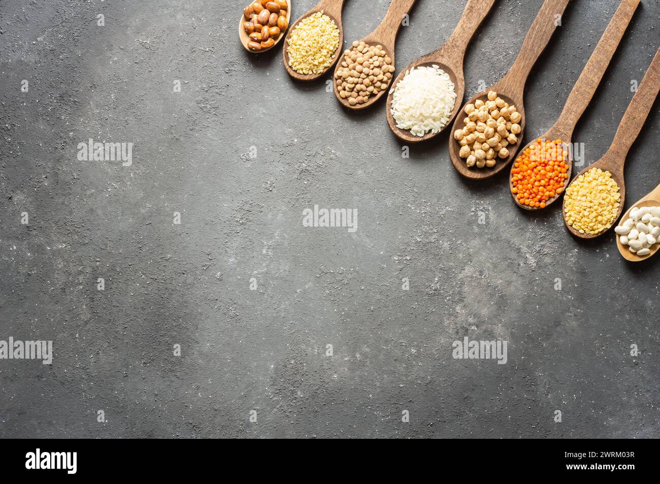 Lentils legumes pea hi-res stock photography and images - Alamy