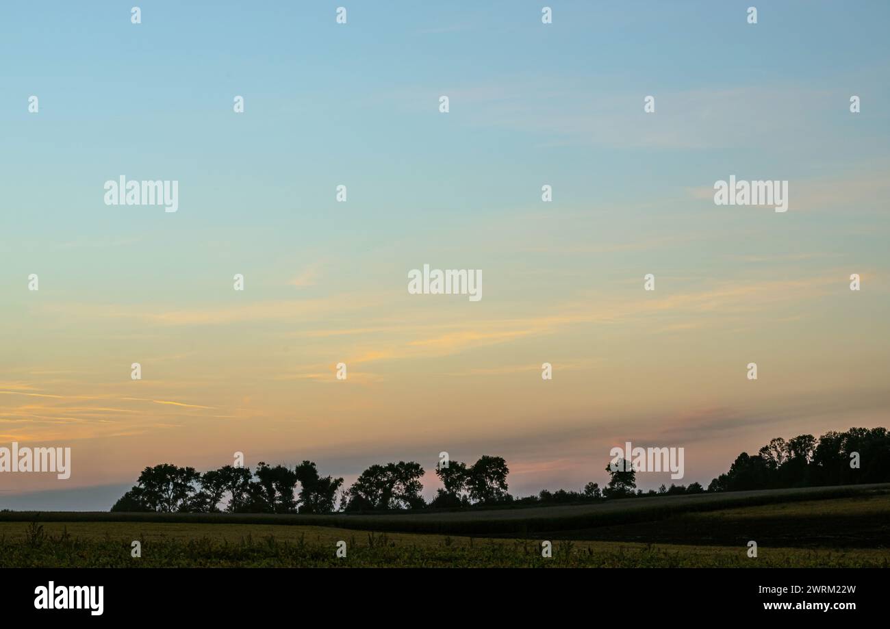 Summer landscape photo, Dawn sunset beautiful paints painted the sky ...