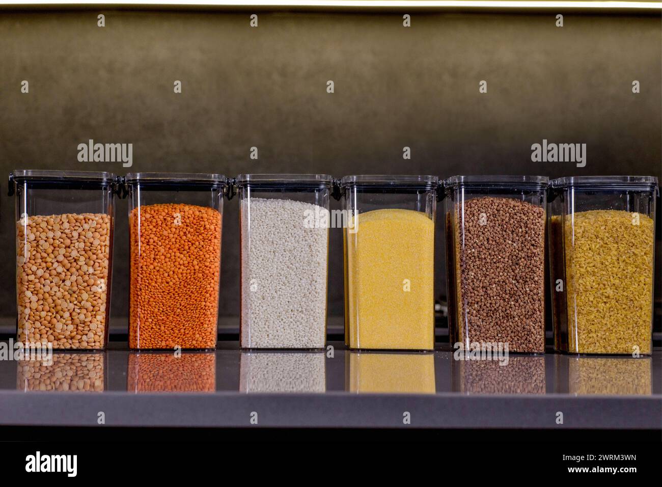Sorting grocery boxes hi-res stock photography and images - Alamy