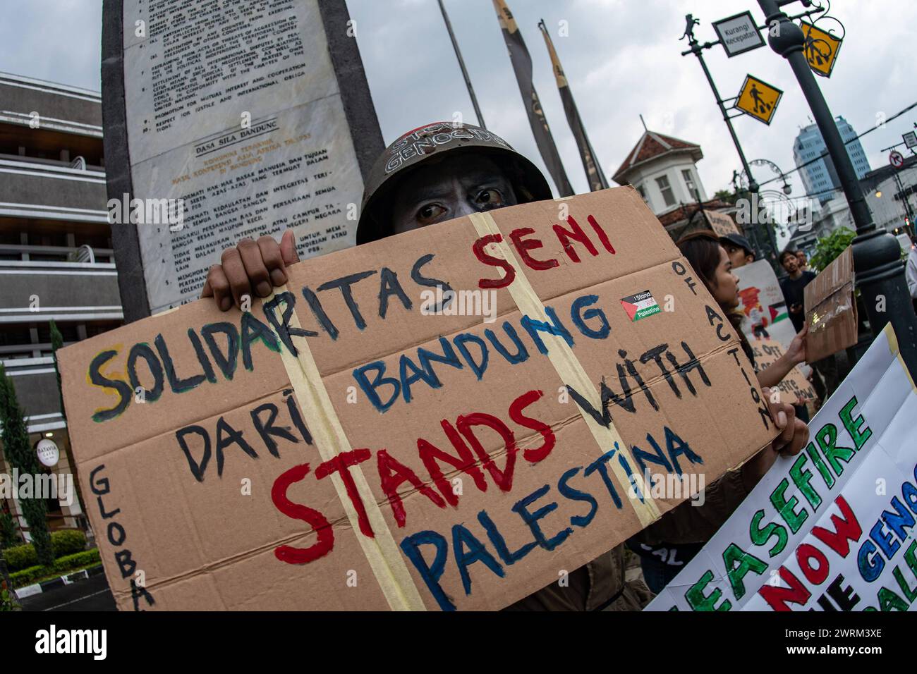 ART SOLIDARITY ACTION FOR PALESTINE Members of the Arts Solidarity for Palestine held a ...