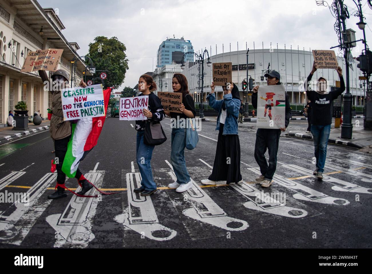 ART SOLIDARITY ACTION FOR PALESTINE Members of the Arts Solidarity for ...