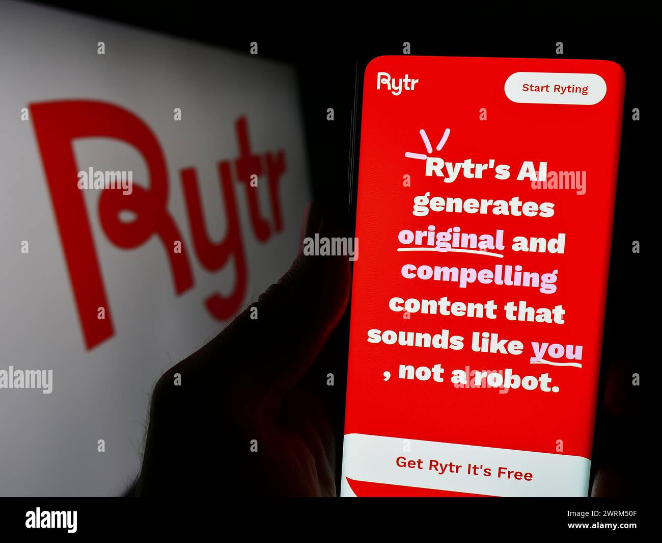 Rytr logo hi-res stock photography and images - Alamy