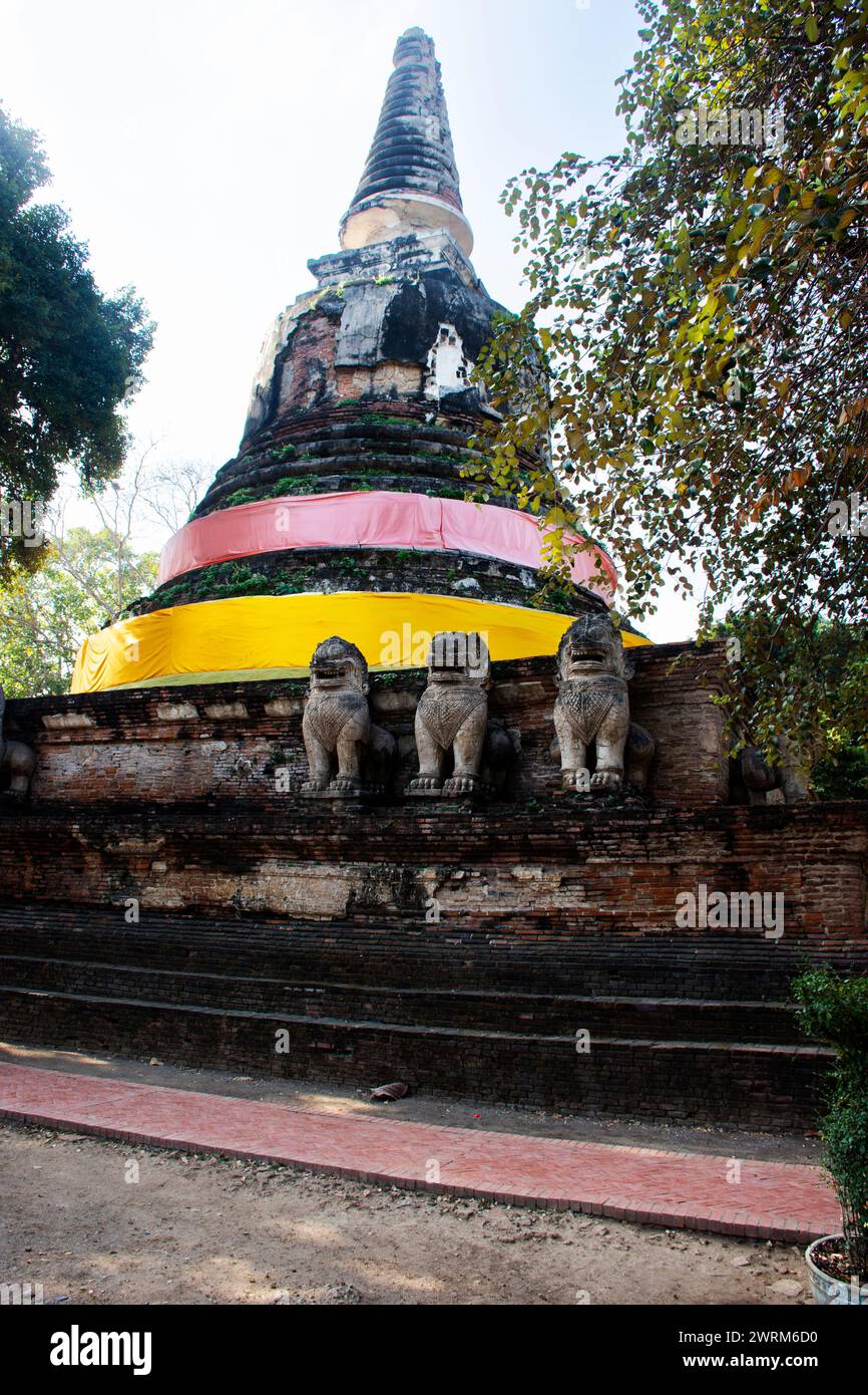 Ancient ruins stupa and antique old ruin pagoda chedi for thai people ...
