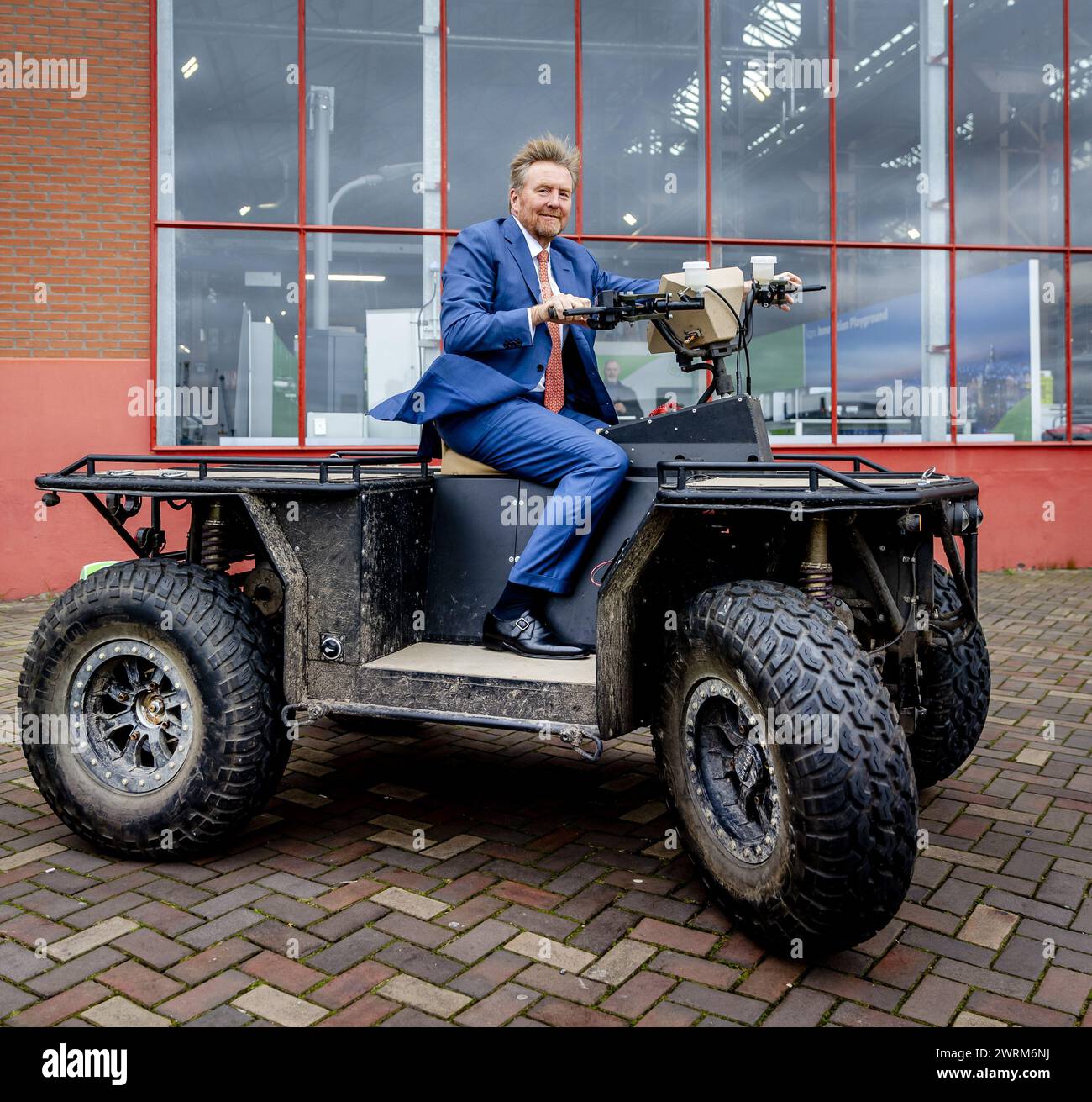 Working visit means of transport hi-res stock photography and images ...