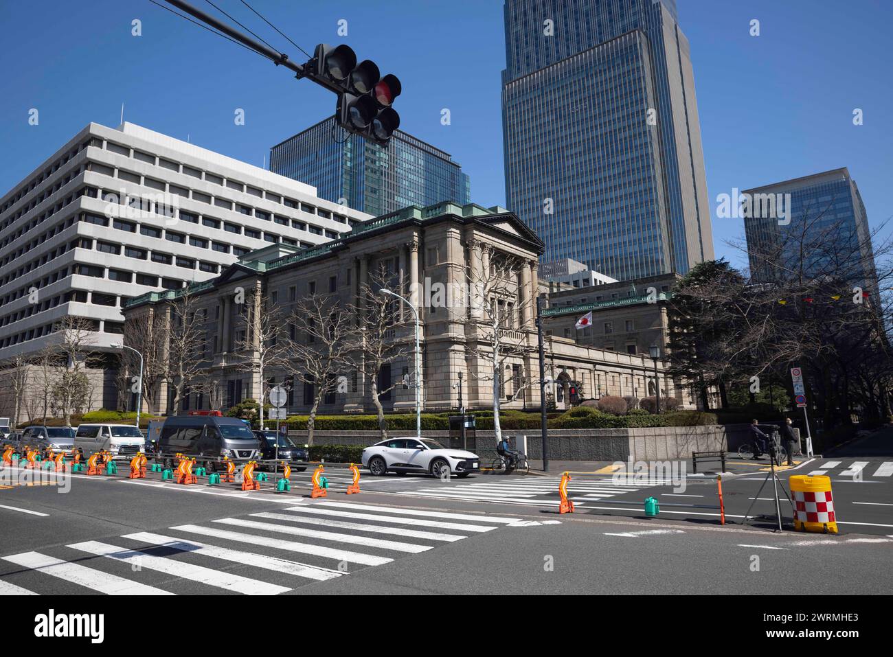 View of the headquarters of Japan's bank in Tokyo. On March 19, 2024 ...