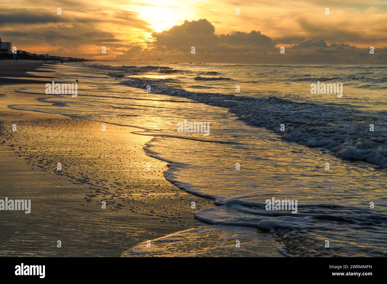 Emerald isle outer banks hi-res stock photography and images - Alamy