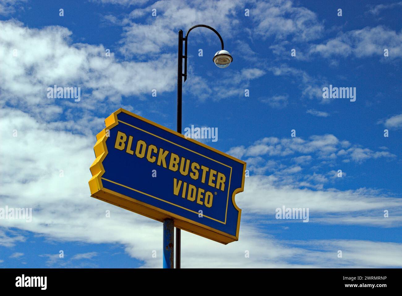 Blockbuster video sign hi-res stock photography and images - Alamy