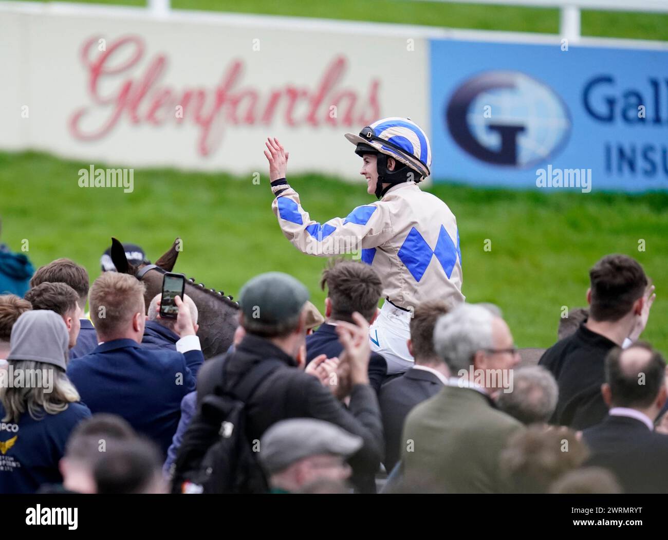 Captain guinness racecourse hi-res stock photography and images - Alamy