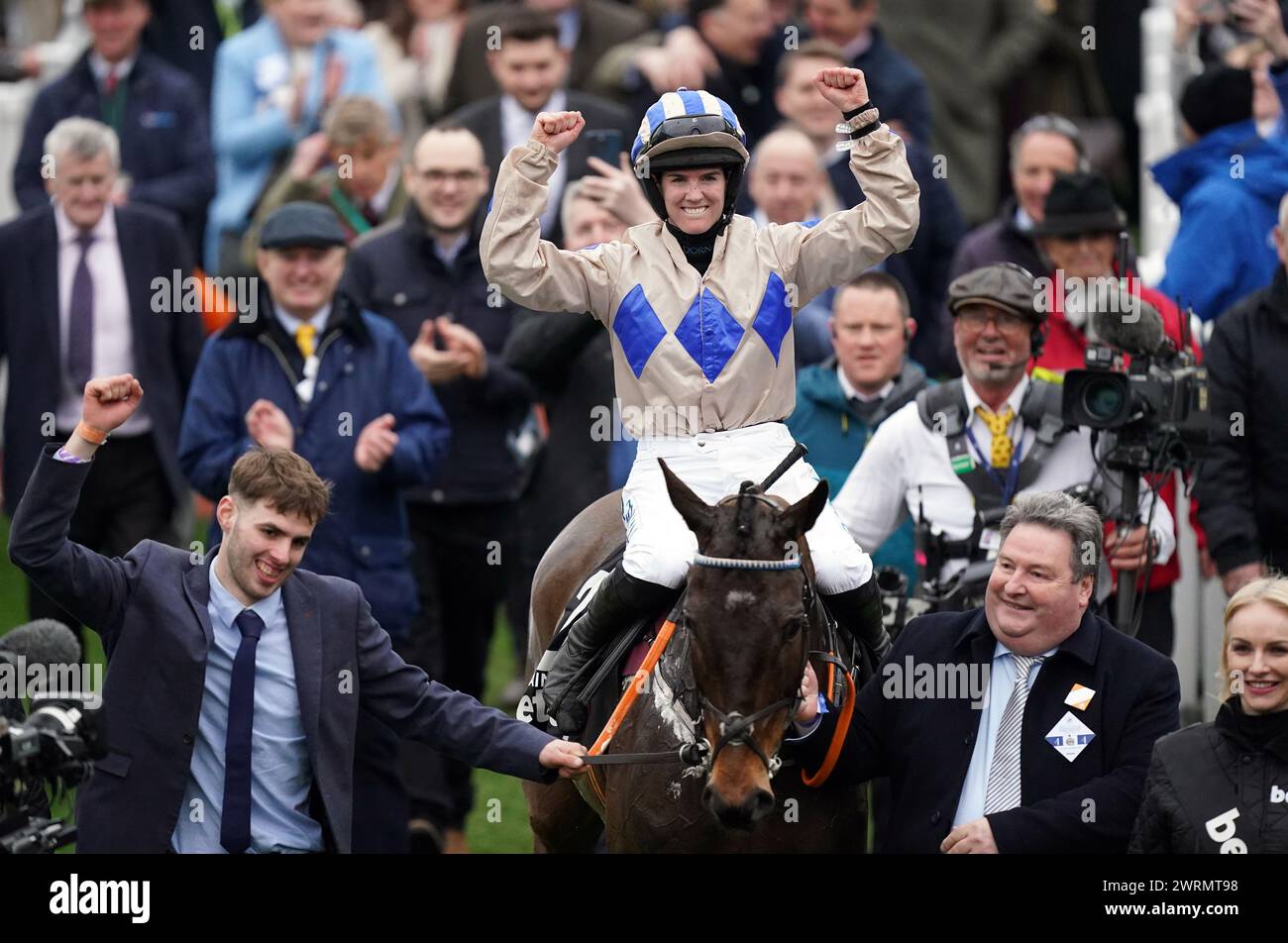 Captain guinness racecourse hi-res stock photography and images - Alamy