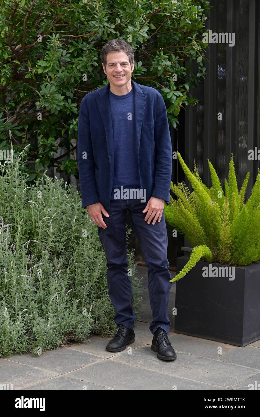 David sebasti hi-res stock photography and images - Alamy