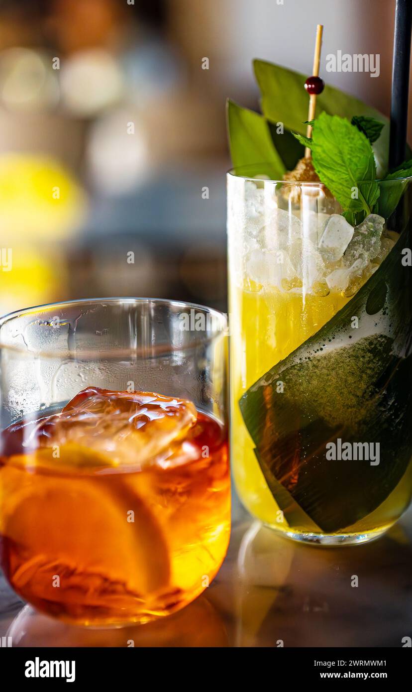 Bar night life hi-res stock photography and images - Alamy