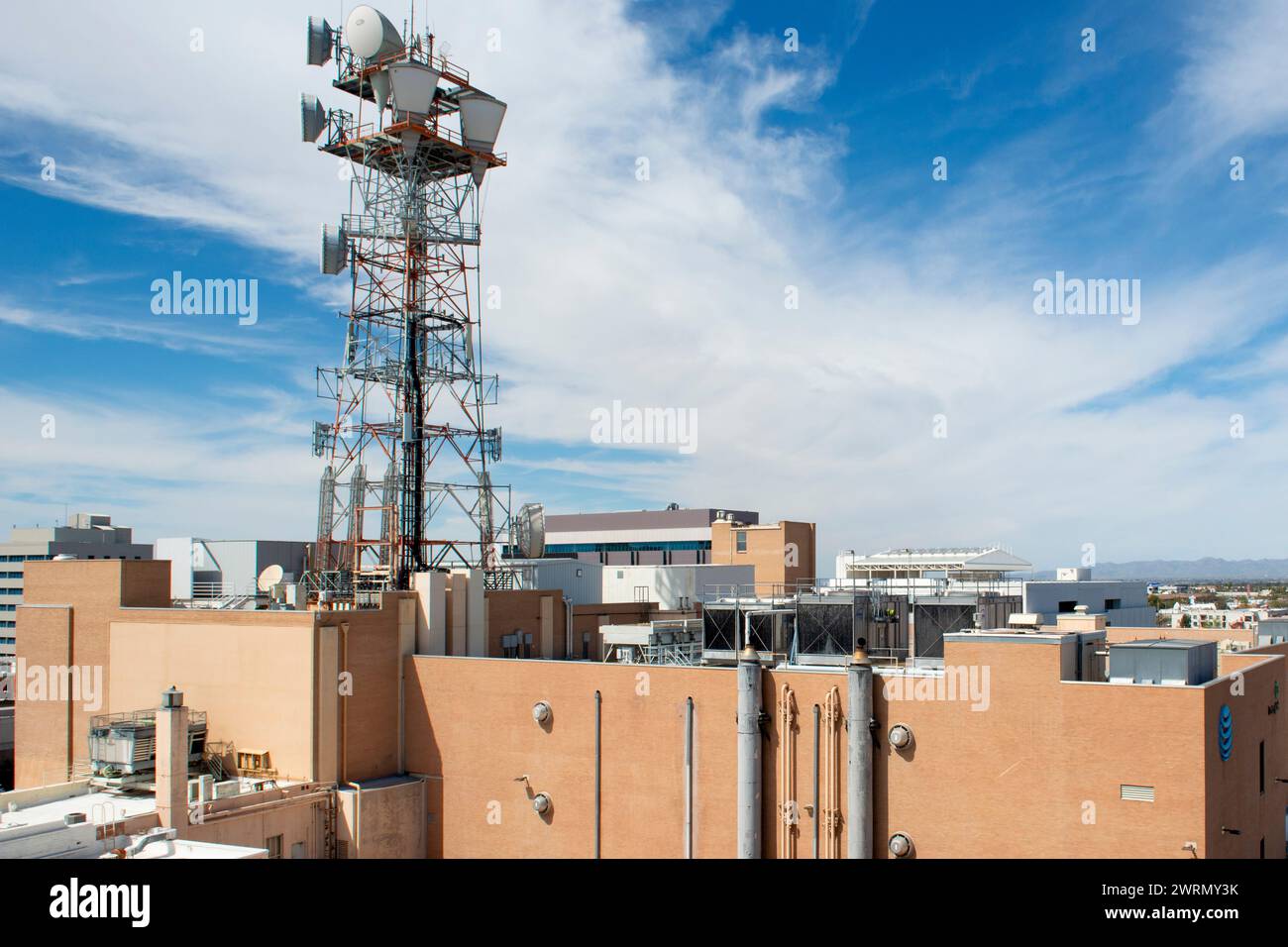 American tower cell hi-res stock photography and images - Alamy