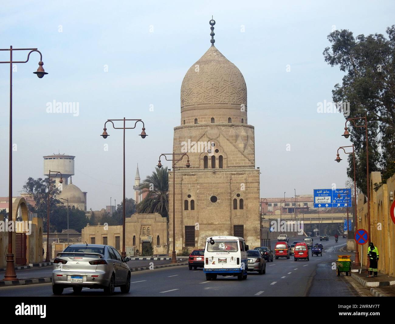 Cairo, Egypt, January 7 2023: Old Cairo area, roads, vehicles, old ...