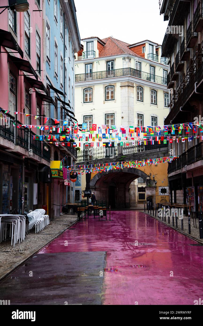 Lisbon’s street art hi-res stock photography and images - Alamy