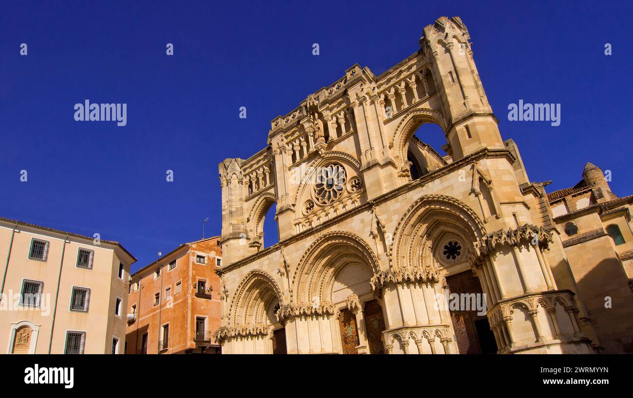 Catedral de santa maria y san julian de cuenca hi-res stock photography ...