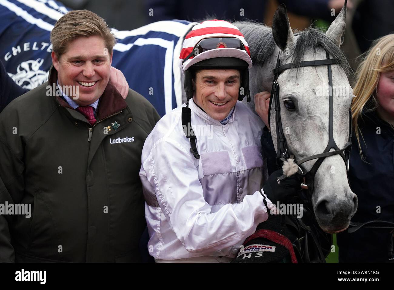 Unexpected party horse racing hi-res stock photography and images - Alamy