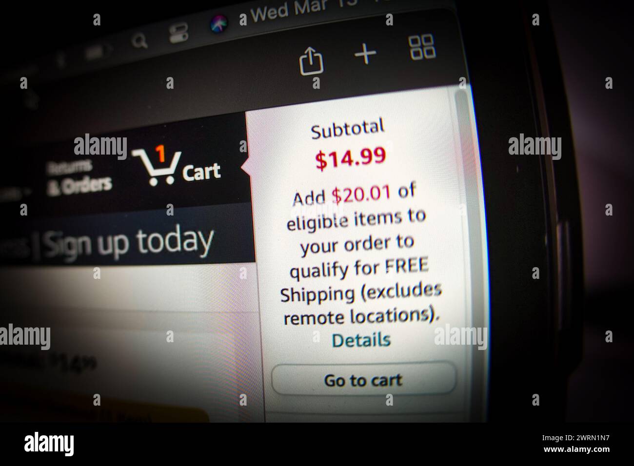 Internet shopping on Amazon Stock Photo - Alamy