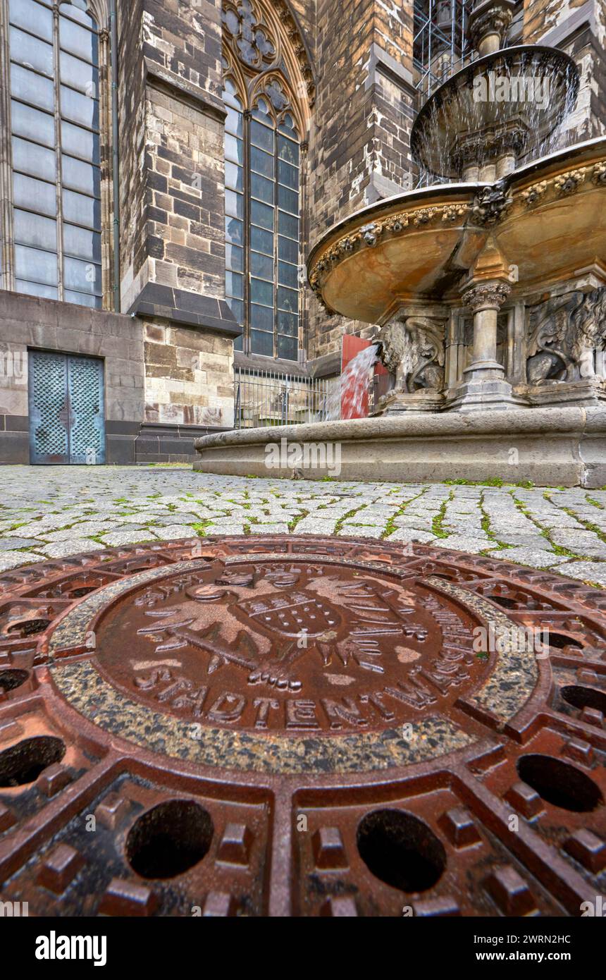 Cologne fountain hi-res stock photography and images - Alamy