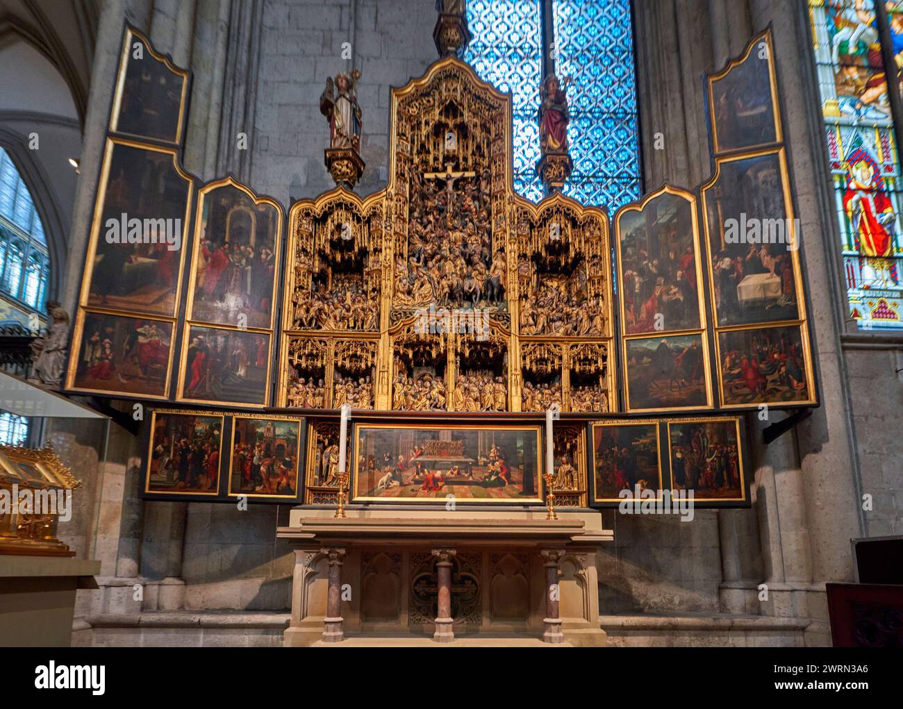 German cathedral interior hi-res stock photography and images - Alamy