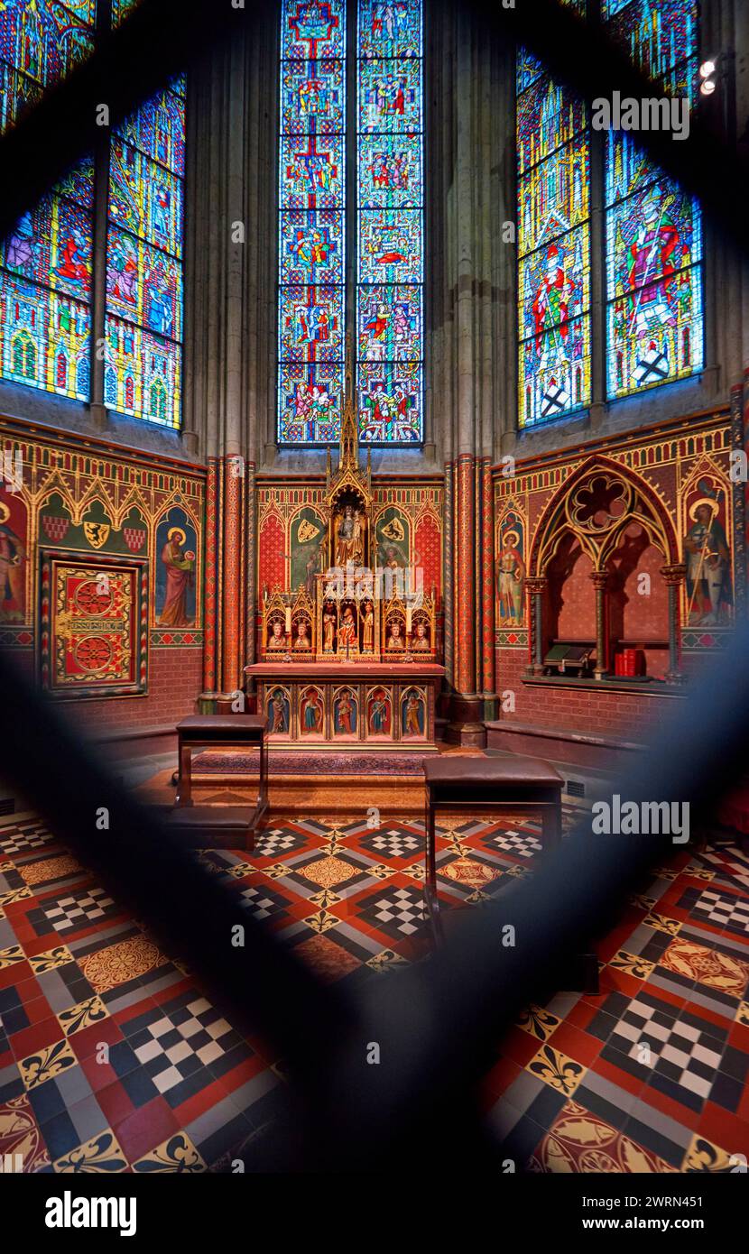 Impressive interior of the Cologne cathedral, Germany Stock Photo - Alamy