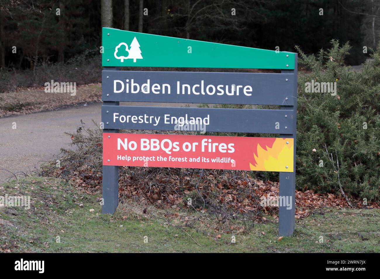 Forestry England sign board at the entrance to the Dibden Inclosure car ...
