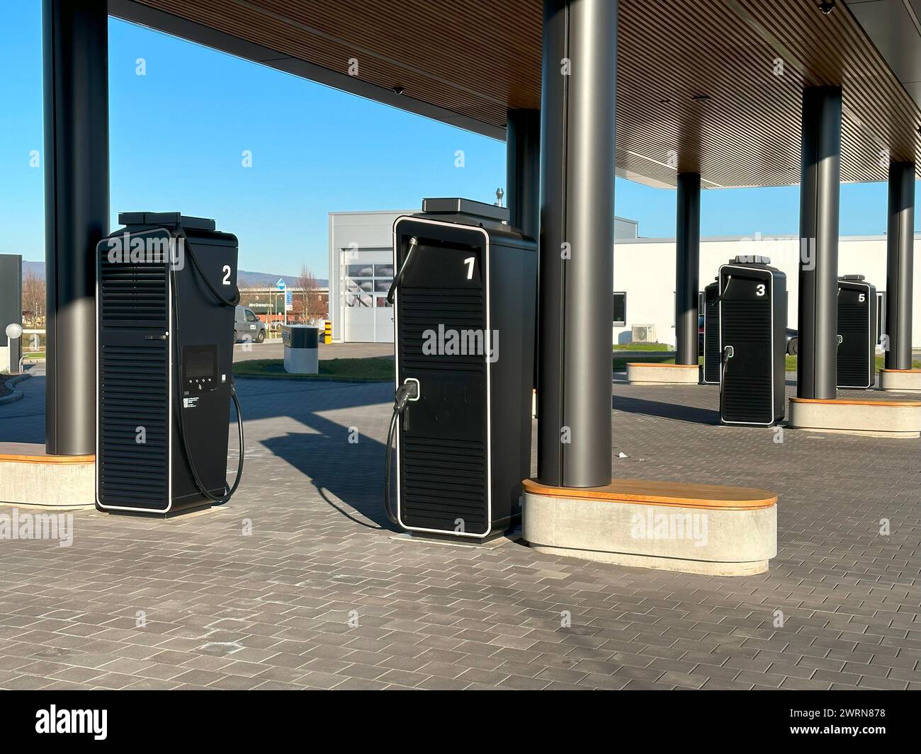 Free charging station, Porsche Charging Lounge Bingen am rhein, Power ...