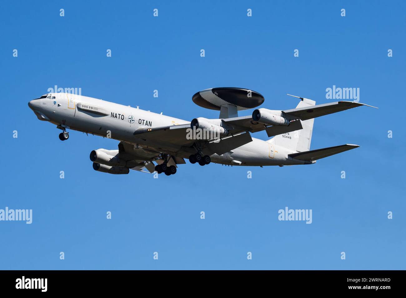 Awacs plane hi-res stock photography and images - Alamy