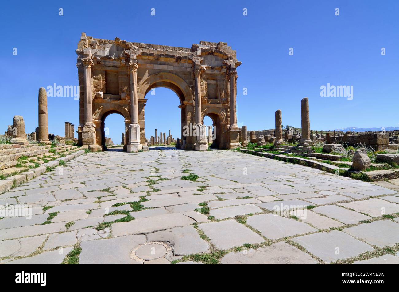 Roman arch construction at the gates of the Roman city of Timgad ...