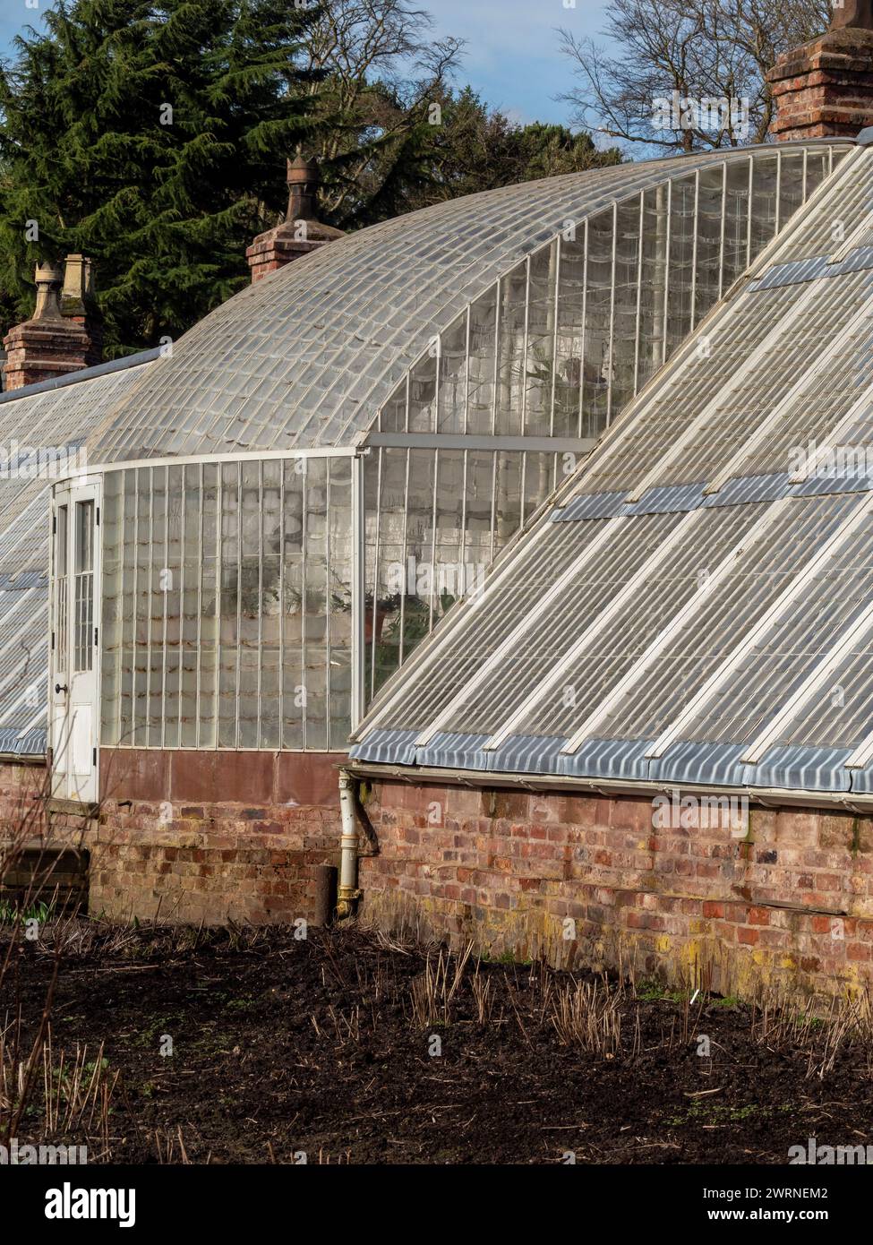 Quarry bank hi-res stock photography and images - Alamy