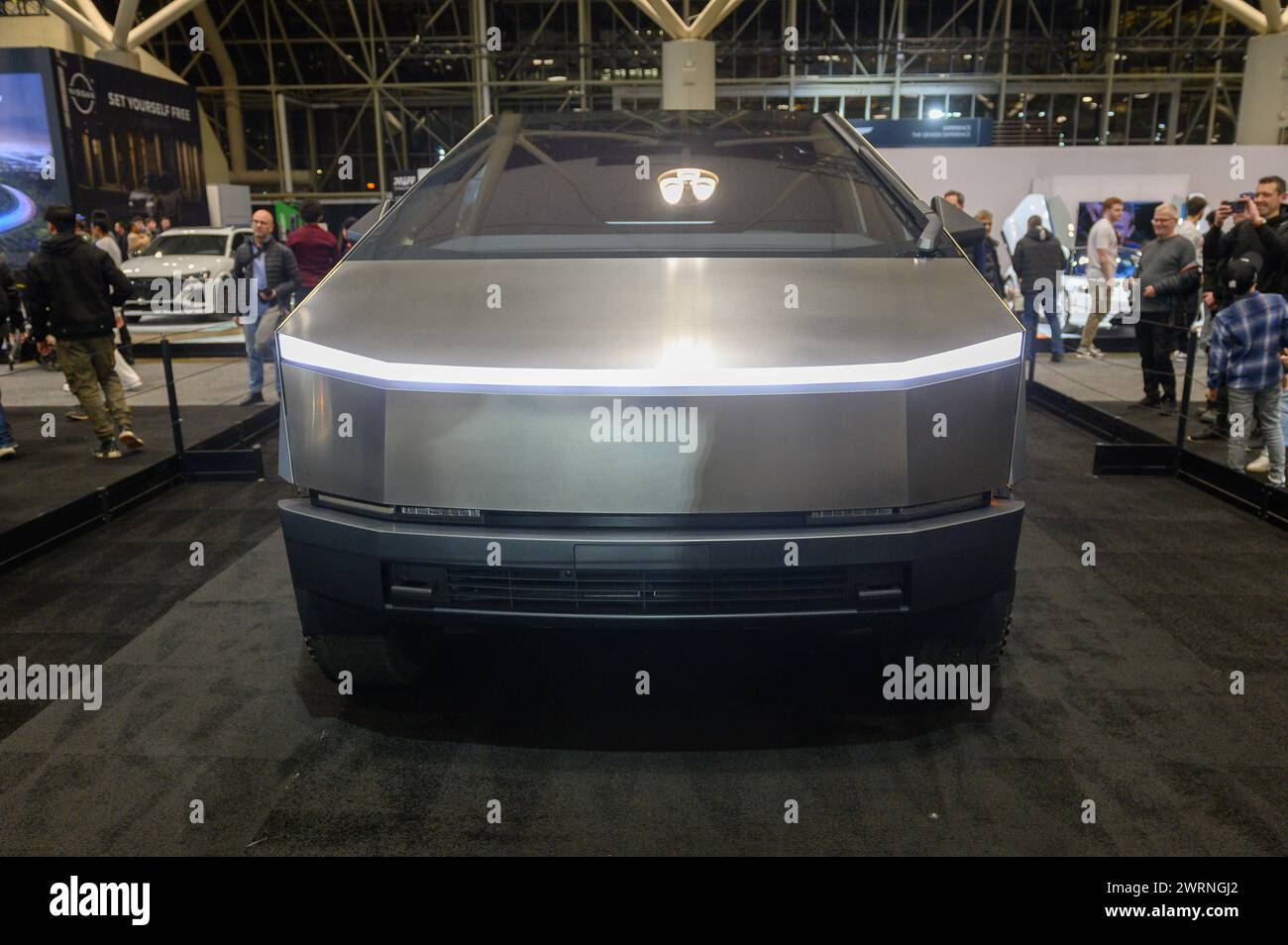 Cybertrack hi-res stock photography and images - Alamy