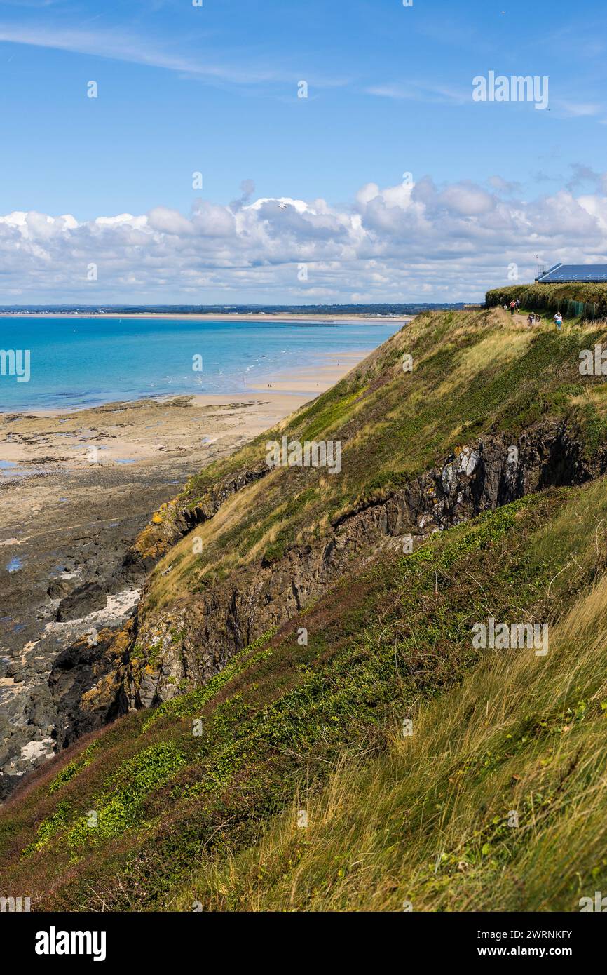 Pointe du roc hi-res stock photography and images - Alamy