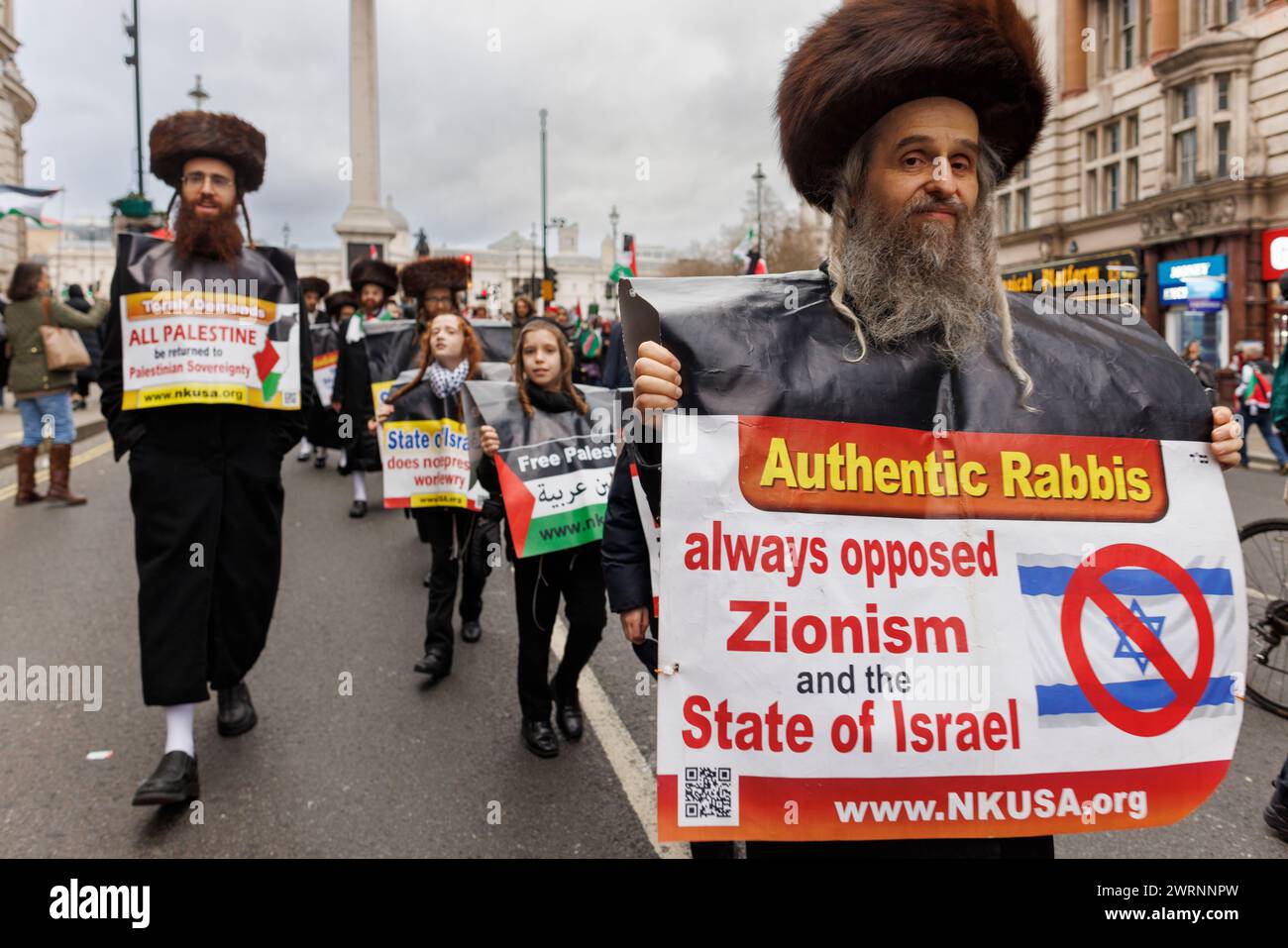 Neturei karta jews hi-res stock photography and images - Alamy